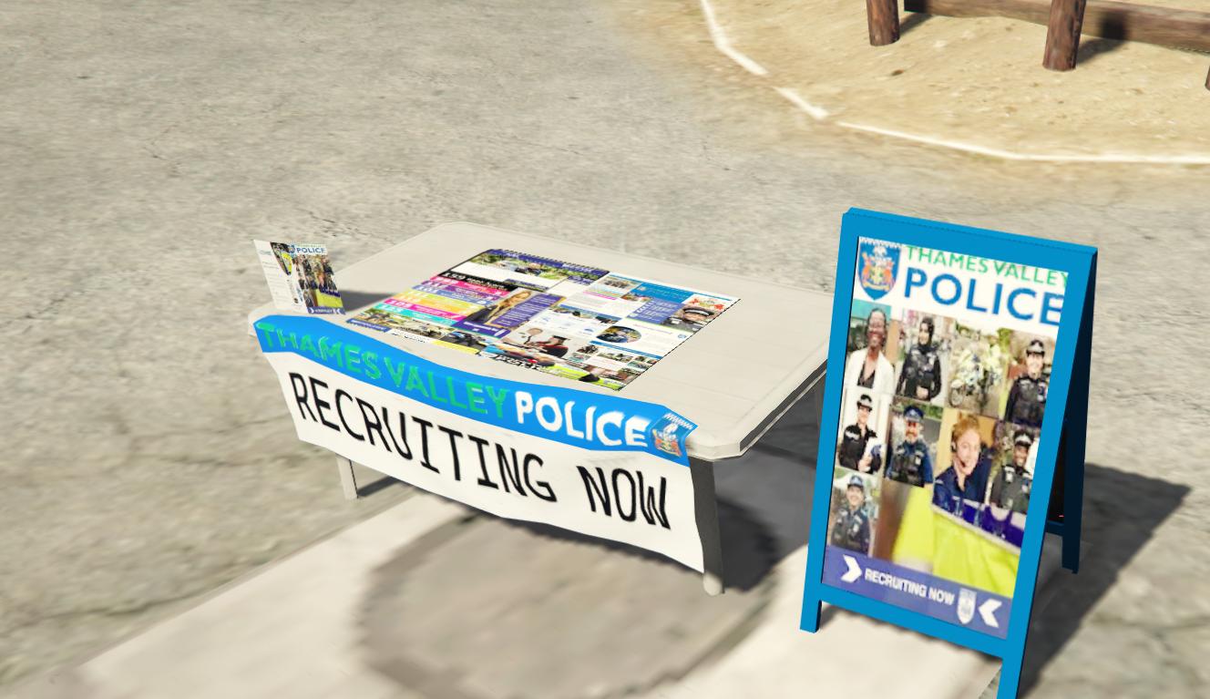 Union Mods - police recruit table mirror park
